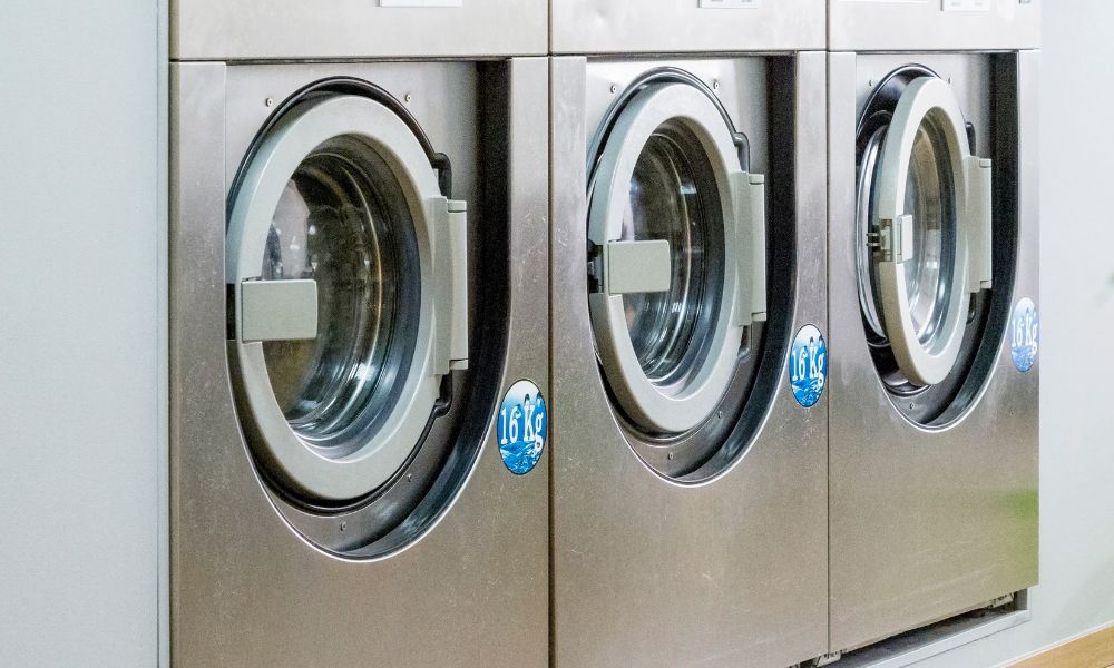 Benefits of Mobile Laundry Trailers for Sports Complexes in Fresno ...